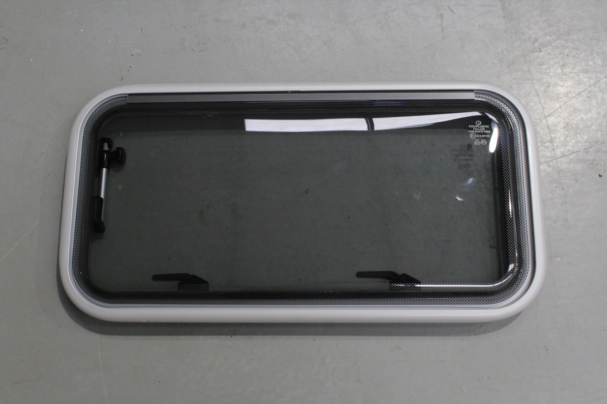 Polyvision Window 700x350mm | PRIMA Leisure